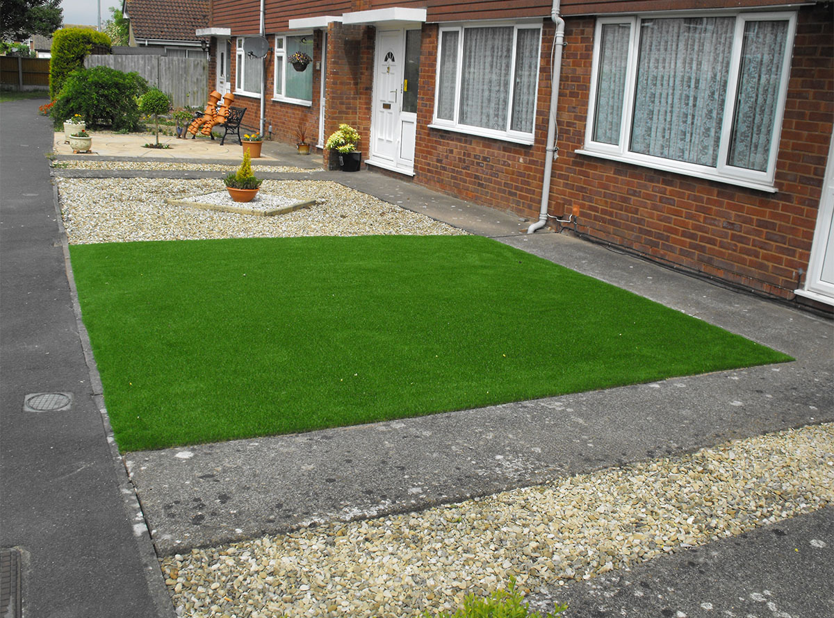 LazyLawn Artificial grass installer in Bristol – Garretts Landscapes